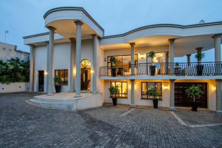 Sanchia Luxury Guesthouse - Umhlanga