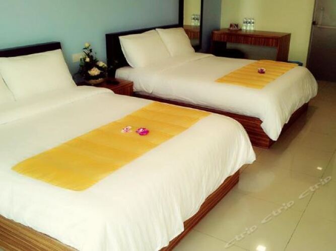 Brezza Hotel - Seri Manjung