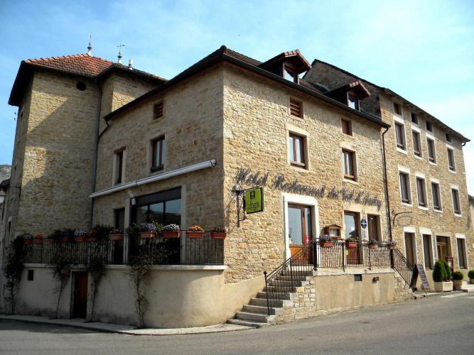 Hôtel Restaurant Le Val D'amby - Saint-Vulbas