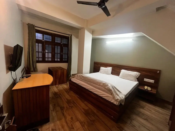 Hotel Meghna - Pithoragarh
