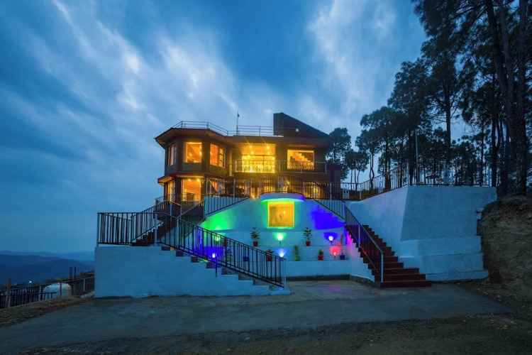 Alaya Stays Pine Shadow Flamingo - Shimla