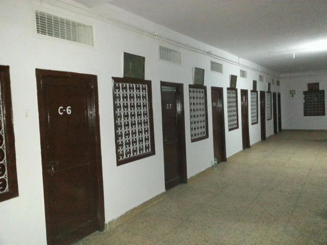 Hotel Raj Deluxe - Allahabad