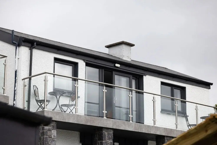 Pierside Apartments Deluxe Accommodation - Portsalon