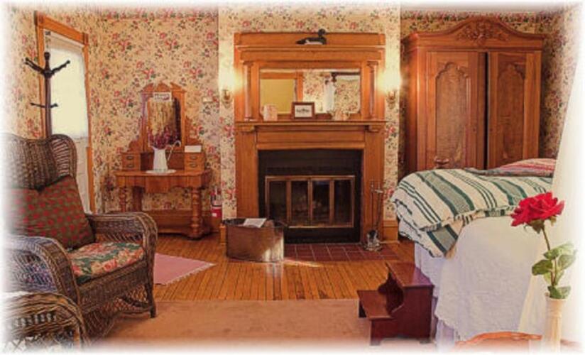 White Lace Inn - Sturgeon Bay, WI