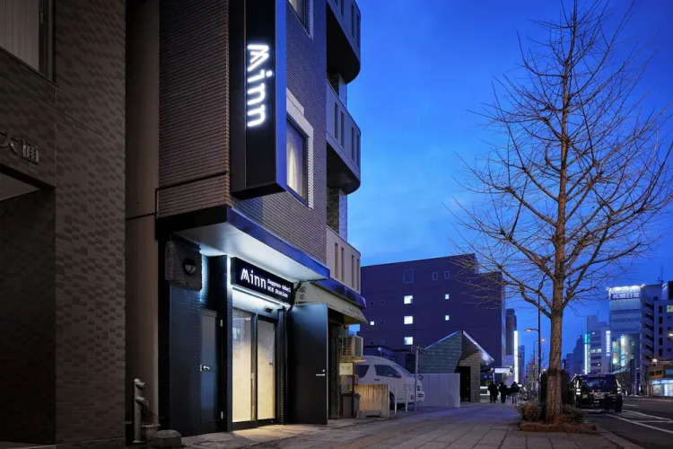 Minn Sapporo Odori W18 Station - Sapporo