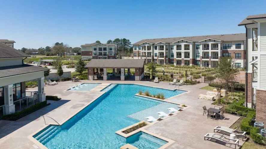 Falcon Grand Harbor Apartments By Barsala - Katy, TX
