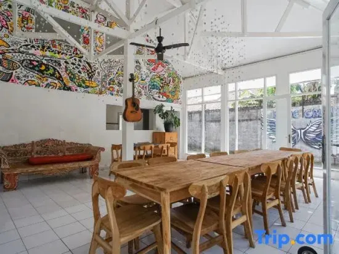 Indopurejoy House - Komala Indah Cottages - Denpasar