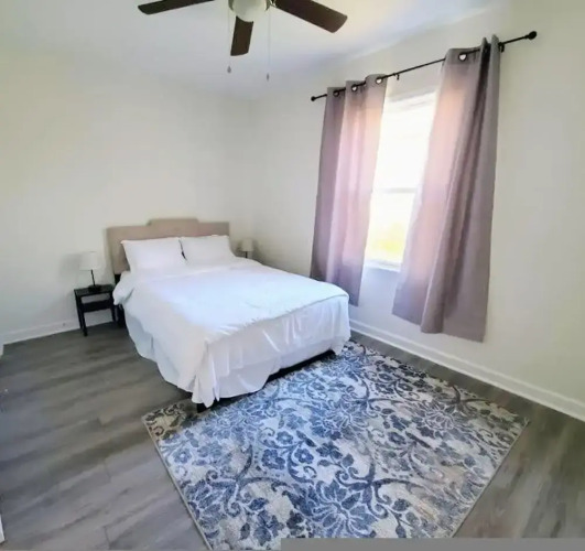 Lakewood Lyon Park Renovated Cottage Near Duke 26b - Durham, NC