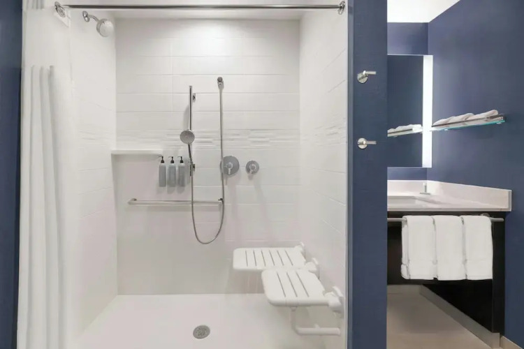 Residence Inn By Marriott Detroit Dearborn - Dearborn, MI