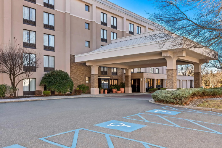Comfort Inn & Suites Somerset - New Brunswick - Edison, NJ