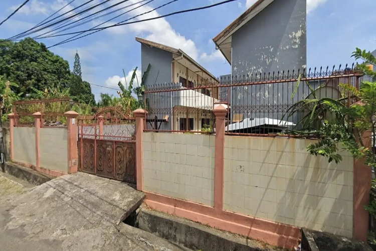 Oyo 94023 Kost Stan - Maluku