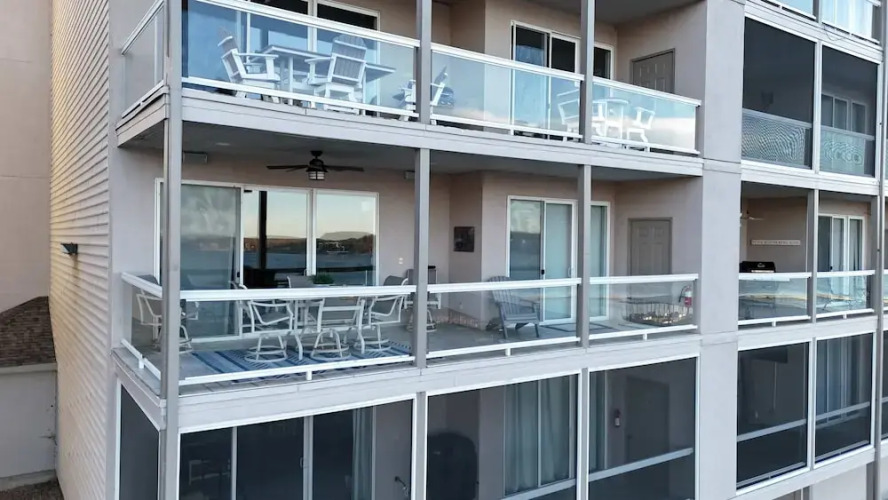 Happy Haven @ Lands End 3 Bdr Resort Condo! - Lake Ozark, MO
