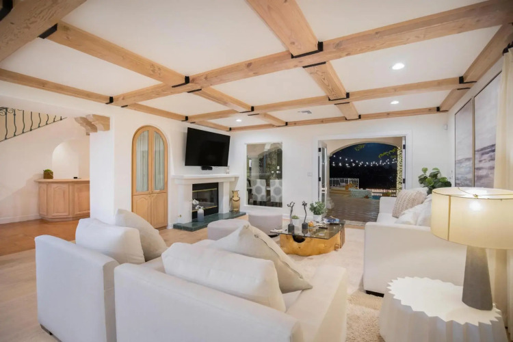 Stradella Spanish - Contemporary Mediterranean Estate W/ Resort-style Yard - Beverly Hills, CA