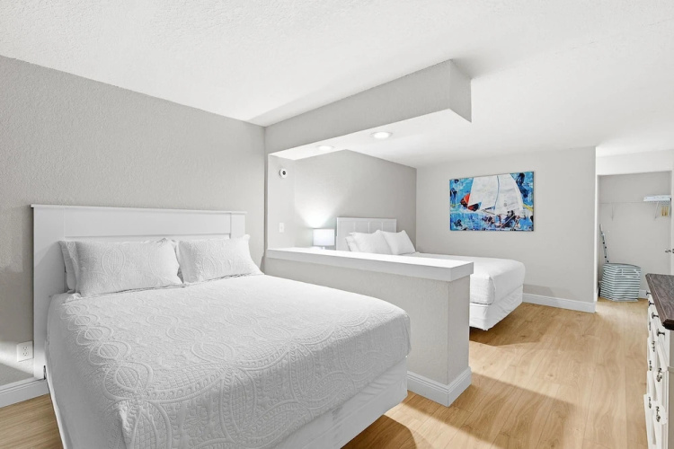 Ocean Breeze Resort 109 - Daytona Beach, FL