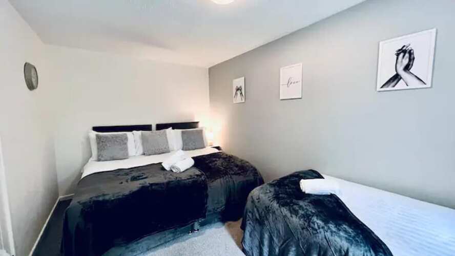 Stylish Townhouse With Free Parking In Liverpool - Liverpool