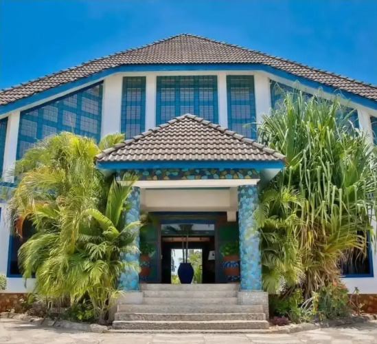 Beach Comber Hotel And Aprtments - Dar es Salaam