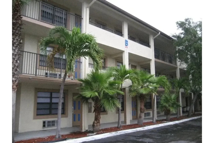 Nova Inn Resort - Delray Beach, FL