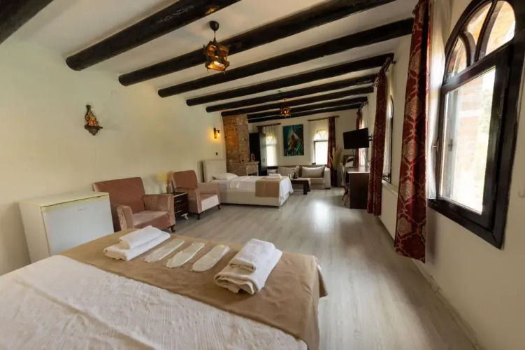 Antik Manastir Butik Otel - Akçay
