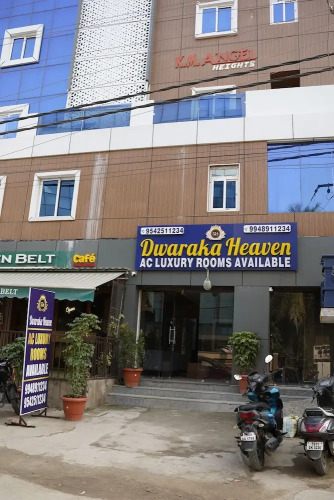 Dwaraka Heaven Luxury Rooms - Hyderabad
