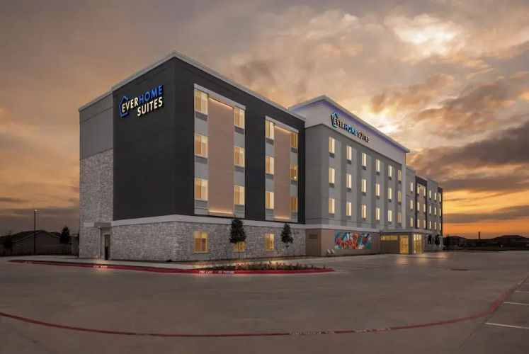 Everhome Suites Bastrop - Bastrop, TX