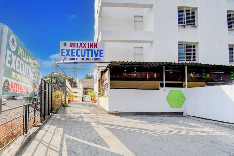 Fabhotel Relax Inn Executive - Pune