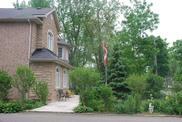 Malak Bnb - Fort Erie