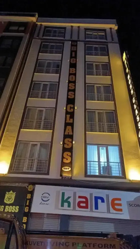 Big Boss Clas - Van