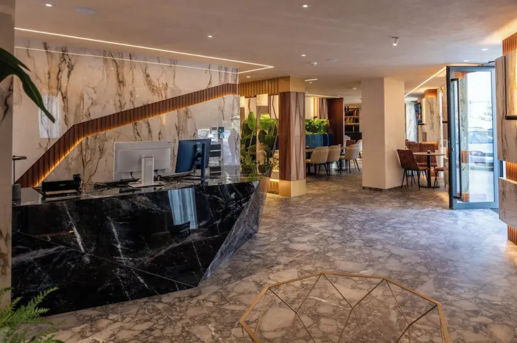 Mattis Hotel - Tirana
