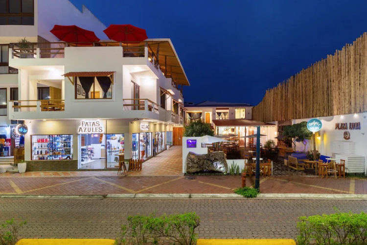 Plaza Luna Suites - Puerto Ayora