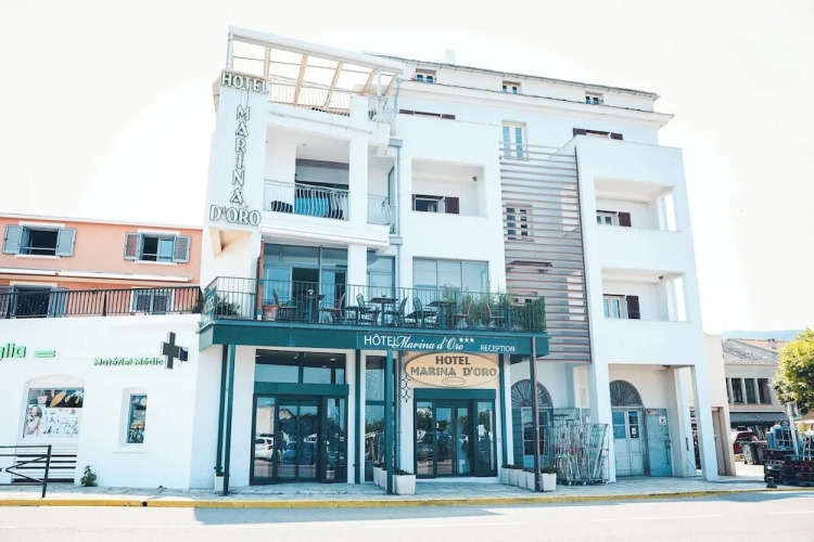 Hotel Marina D'oro - Cap Corse