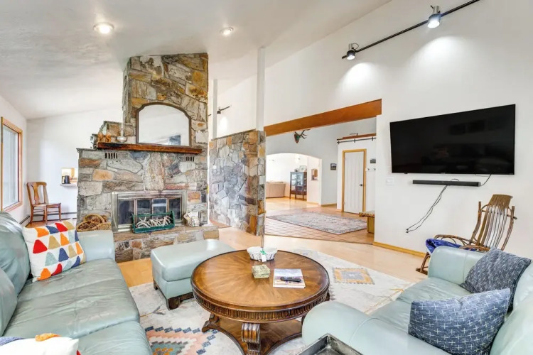 'Mesa View House' W/ Hot Tub: Walk To Winery! - Palisade, CO
