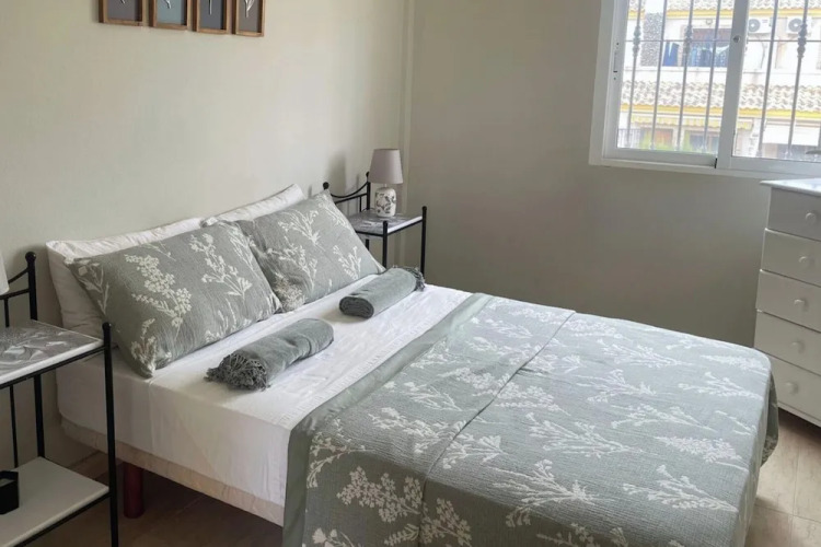 Modern Escape, Shared Pool, Private Terrace - Villamartin