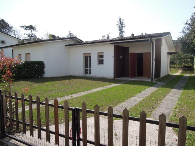 Cozy Villa 150 Metres From The Beach - Bibione Pineda