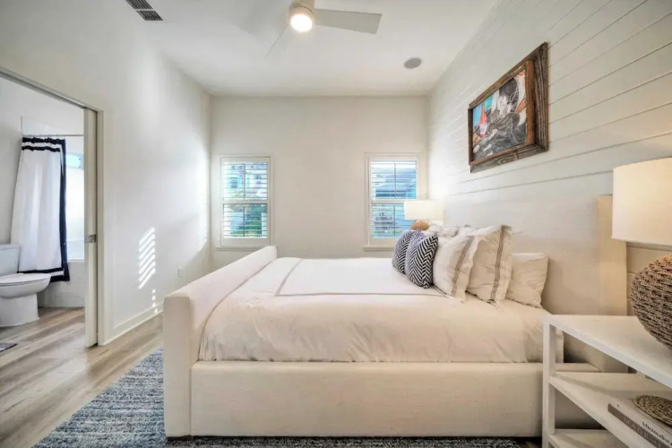 Pool, Playground, Patio Living, Family-friendly Clamshell Cottage By Avantstay - Port Aransas, TX