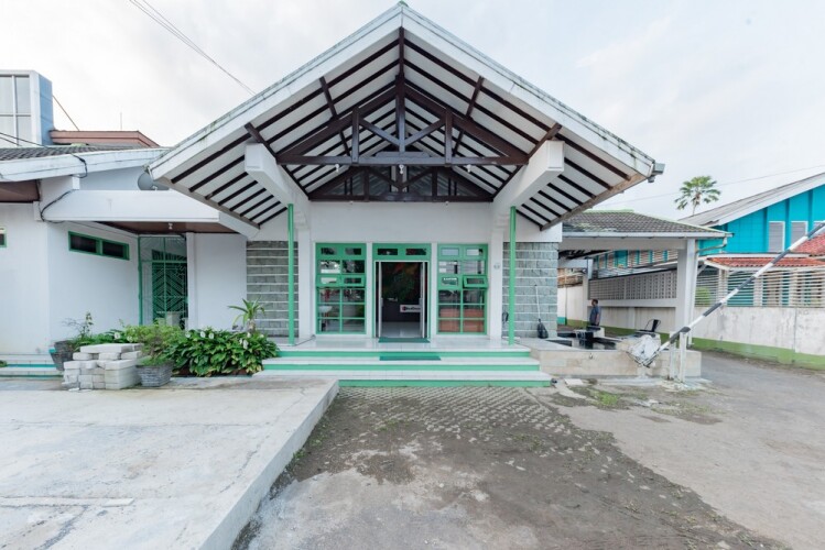 Reddoorz @ Jalan R.e. Martadinata Sukabumi - Sukabumi