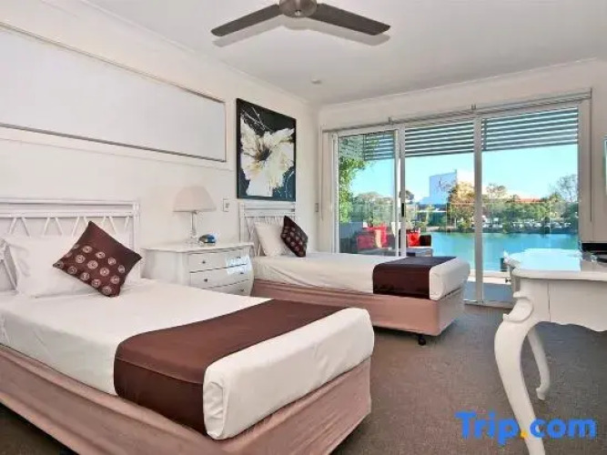 Surfers Paradise Escape (Heated Pool) - Surfers Paradise