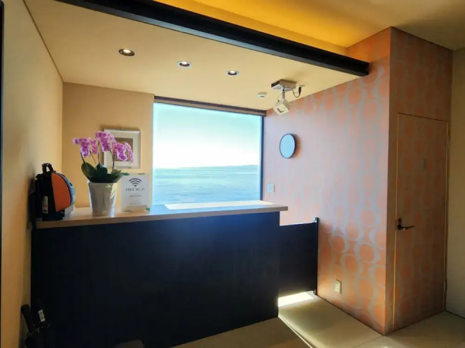 Minshuku Shionomi - Himi