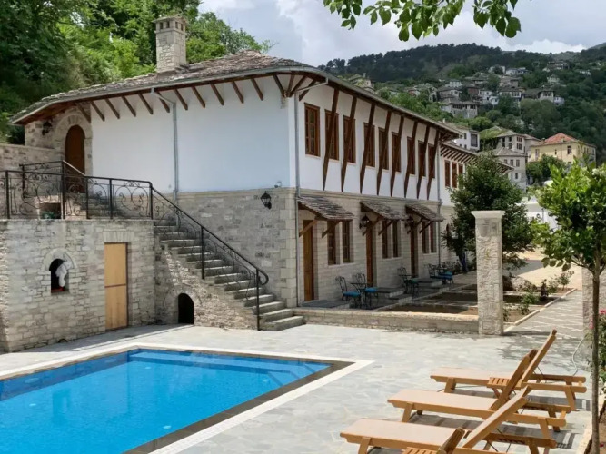Rose Garden Hotel - Gjirokaster