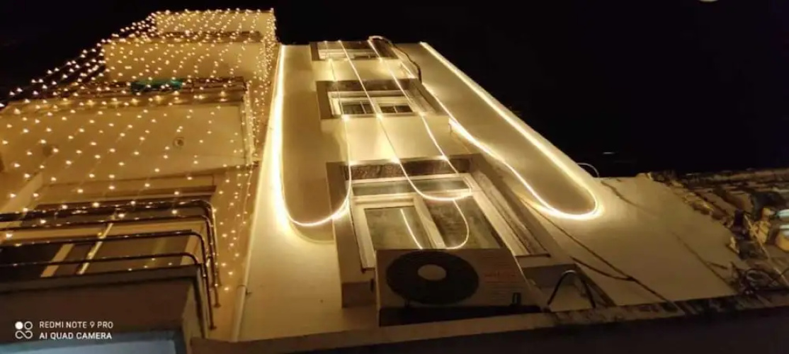 Sada Shiv Guest House Near Ganga River - Varanasi