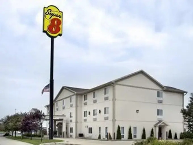 Super 8 El Paso Il - El Paso, IL