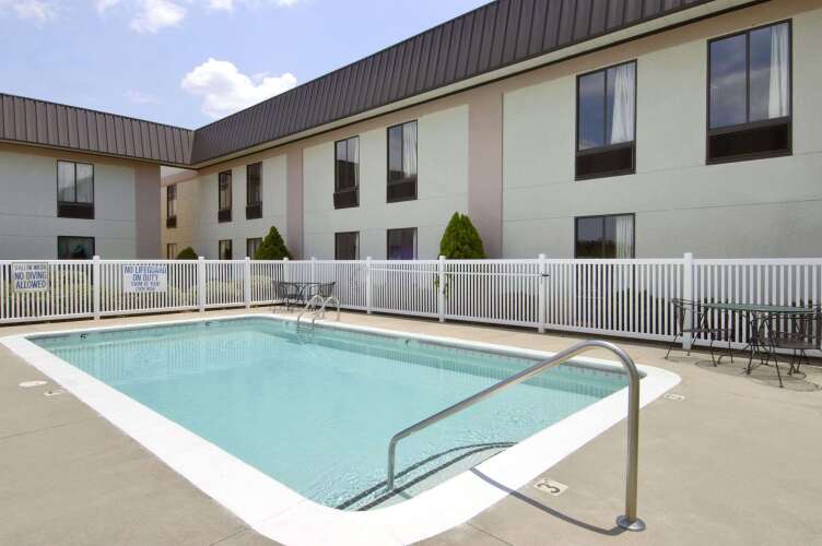 Ramada Limited Columbia - Lexington, SC