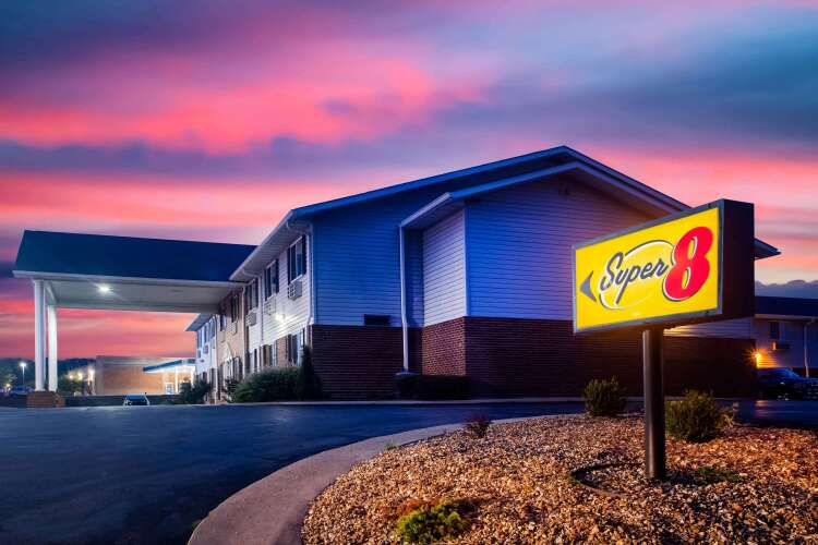 Super 8 By Wyndham Washington - New Haven, MO