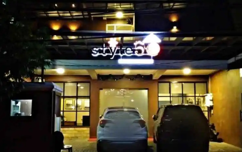 Style 50 Homestay - Surabaya