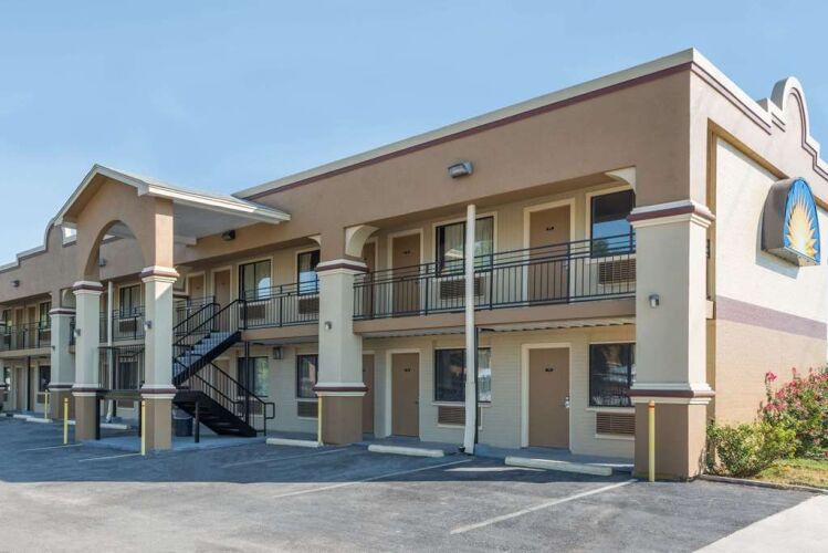 Days Inn - San Marcos - San Marcos, TX