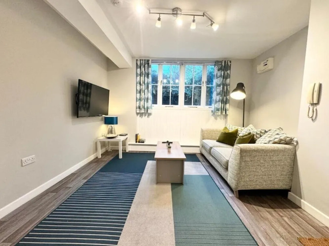 Warehouse Apartments - 울버스톤