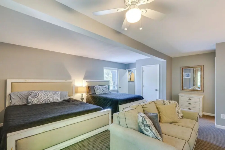 Private Dock & Resort Access: Margaritaville Cabin - Sunrise Beach, MO