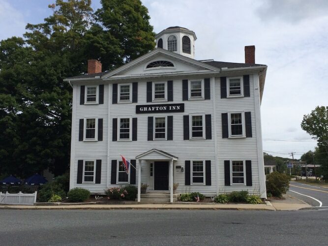 Hunters Grille And Tap At The Grafton Inn - Massachusetts