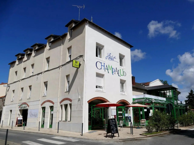 Logis Hôtel Le Champalud - Oudon