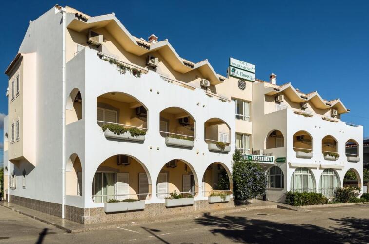 Wot Algarve - Almancil