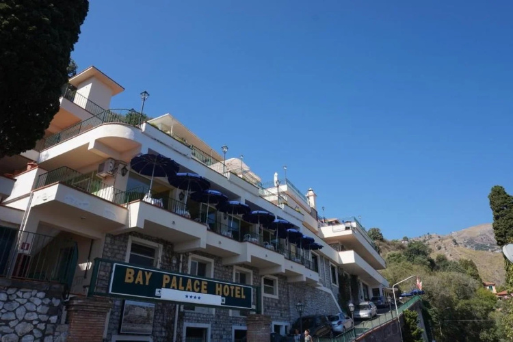 Bay Palace Mazzaro' - Taormina